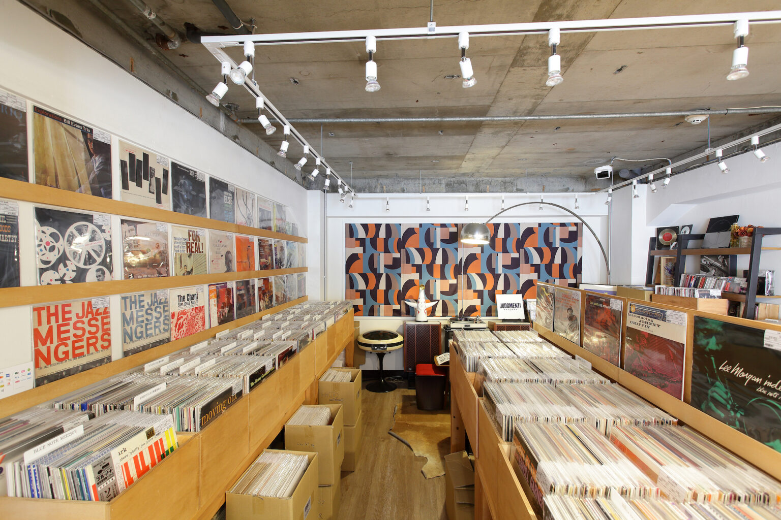 Digging into The Latest Trends in Analog Records 円盤蒐集はやめられない〜アナログレコード最新 ...